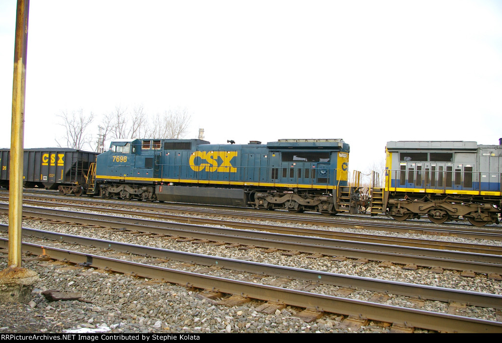 CSX 7698